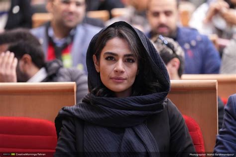 سخنرانی هیوا سیفی زاده با موضوع برخاستن در بیستمین رویداد صبح خلاق