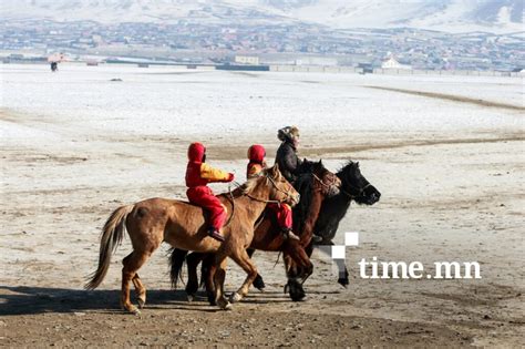 Өвөл хаврын уралдаанд 18 нас хүрээгүй хүүхдээр хурдан морь унуулахыг хориглолоо