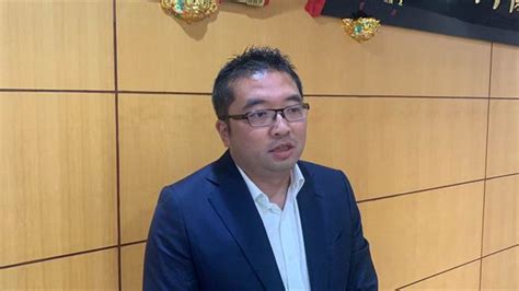 搜索斷肢畫面曝光潛水教練違規闖航道 慘遭漁船螺旋槳削斷腿 社會 中時