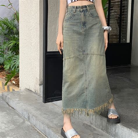 하이웨스트 레트로 워싱 프린지 디테일 데님 롱스커트 2j112477