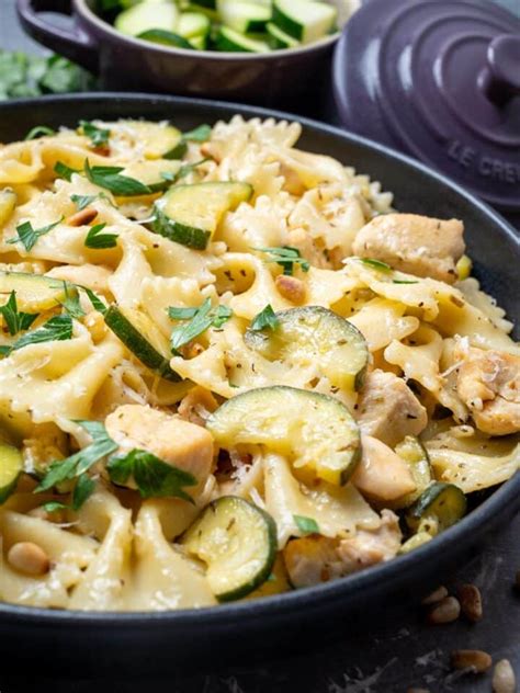 Chicken Zucchini Pasta Skinny Spatula