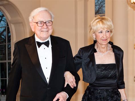 A Look Bill Gates Mark Zuckerbergs Weddings Business Insider