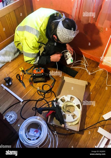 Installating The Fibre Hi Res Stock Photography And Images Alamy