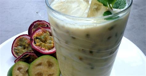 5 A Day Feijoa And Passionfruit Smoothie