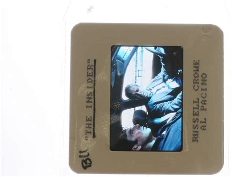 عکس اسلایدها از راسل کرو در نقش جفری ویگان و آل پاچینو در نقش لول