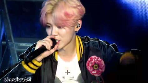 鹿晗reloaded演唱会in广州160402 致爱🎵 Youtube