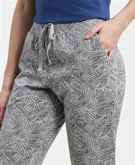 Buy Super Combed Cotton Elastane Slim Fit Printed Capri With Side
