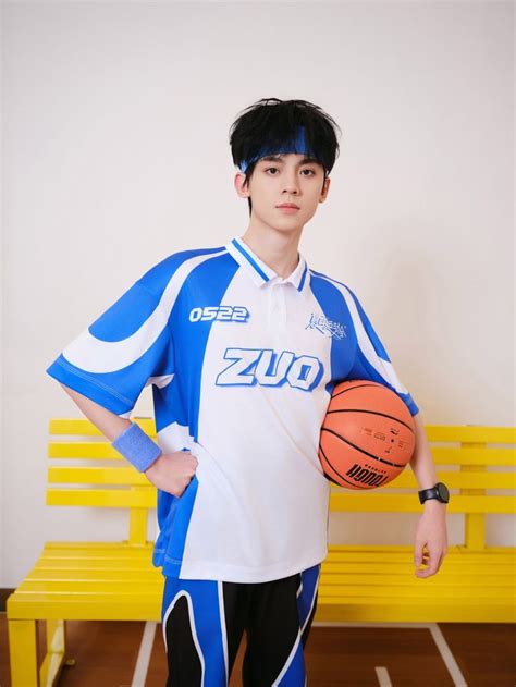 Épinglé sur Zuo Hang 左航 en 2024