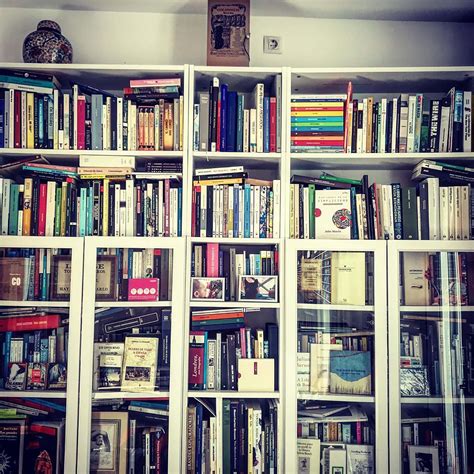 Soy El Bibliotecario Del Edificio Donde Vivo” Cómo Pintar La Aldea Durante La Pandemia Según