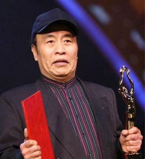 71歲王伍福近照，一輩子只演一個人物，39年塑造一個角色出名 每日頭條