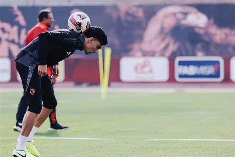 مش بنبص ورانا ميدو يعلق على انتقال بن شرقي للأهلي