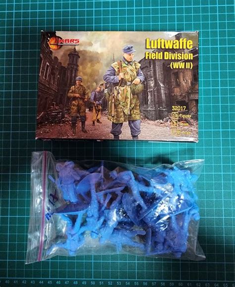 Mars Ww2 German Luftwaffe Field Division 32017 Plastic Toy Soldiers 1