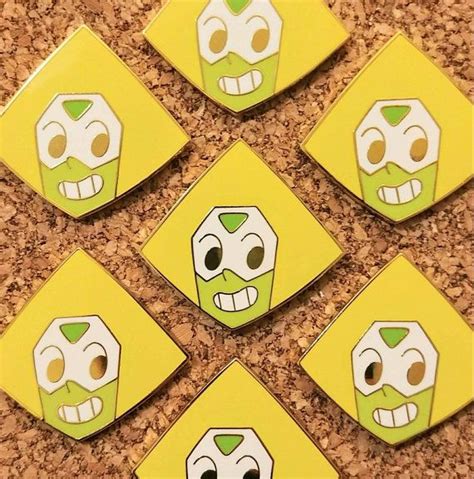 Steven Universe Peridot Point Enamel Pin 10 Enamel Pin