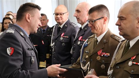 Pożegnanie oficerów kończących zawodową służbę wojskową AU
