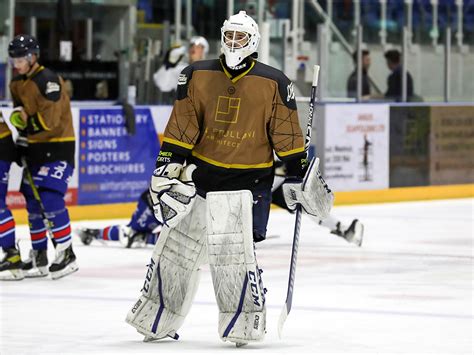 No 44 Warm Up Own And Loan Brython Preece Dundee Stars