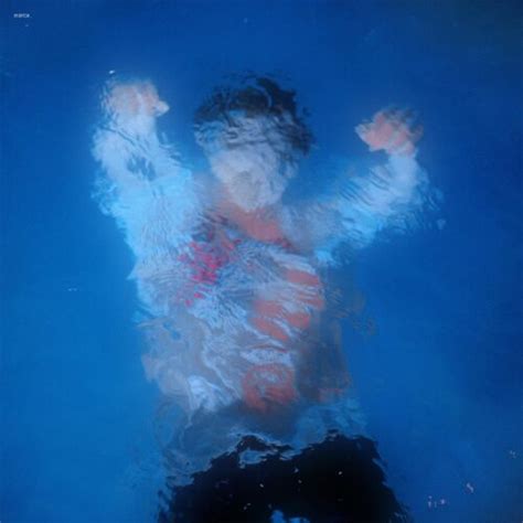 دانلود آهنگ Mirror از Trevor Daniel موزیلون