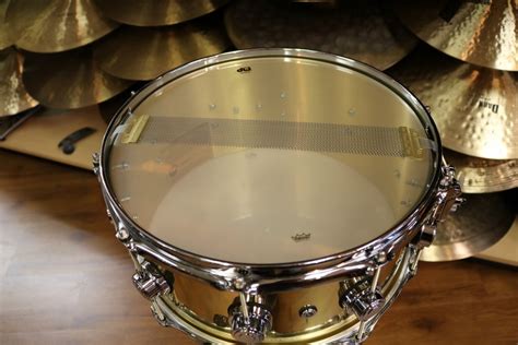 Dw Drum Workshop 65x14 Polished Bell Brass Snare Drum With Chrome Hardware