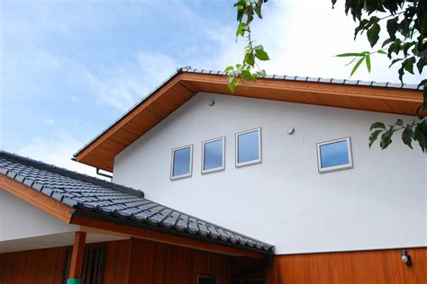 しっくい塗りと杉板張りの家完成見学会広島の工務店で新築注文住宅を建てるなら明治5年創業
