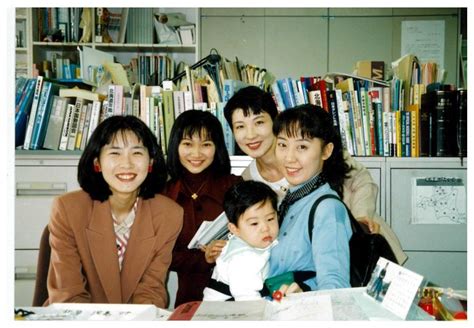 「子育てという重圧に押しつぶされる」と悩んだ自身の経験をもとに、深夜ラジオのアンカーに【村上里和アナインタビュー】｜たまひよ