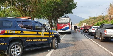 Acidentes Matam 56 Pessoas Nas Estradas Federais No Feriado Prolongado