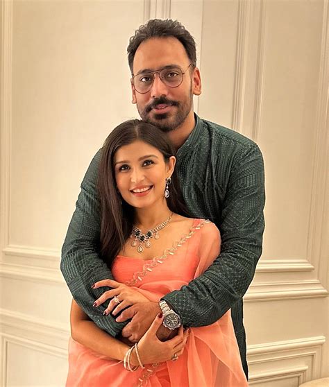 Simran Kaur Anamika Wallpapers