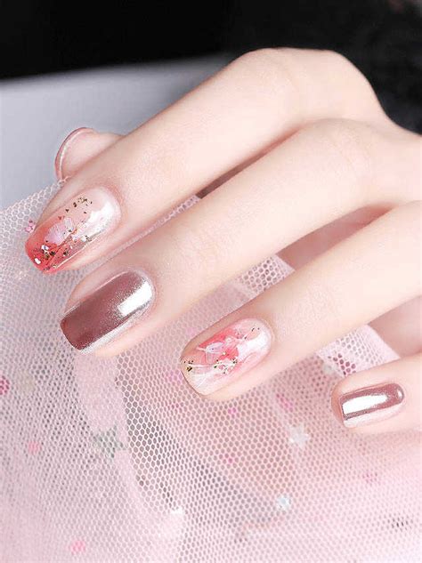 10 แบบเล็บเจ้าสาวสวยๆเรียบหรูดูแพงแบบไม่ซ้ำใคร