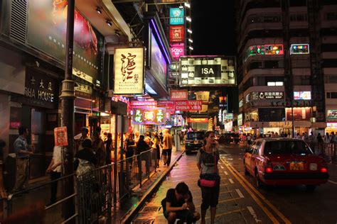 夜色中尖沙咀街道 堆糖美图壁纸兴趣社区
