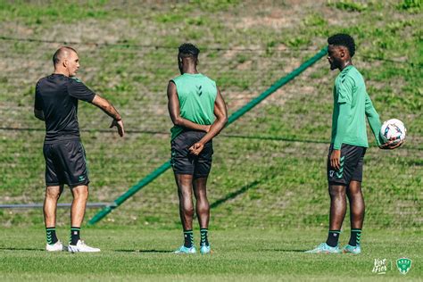 Paufcasse Le Groupe De Laurent Batlles