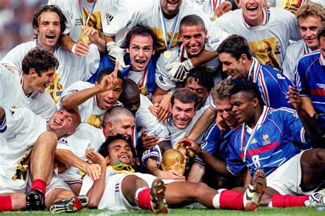 Equipe De France 98 25 Ans Après Que Sont Devenus Les Champions Du
