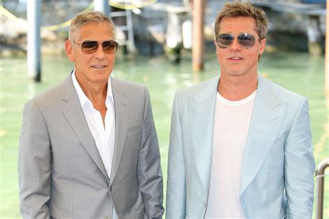Mostra Del Cinema George Clooney E Brad Pitt Show I Lupi Sbarcano A