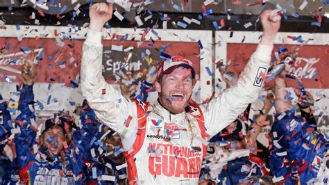 Dale Earnhardt Jr Wins Dramatic Daytona 500 Nascar Sporting News