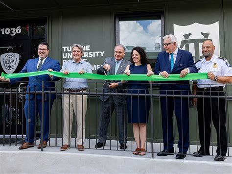 Ribbon Cutting Held At New Tupd Station On Broadway Tulane University