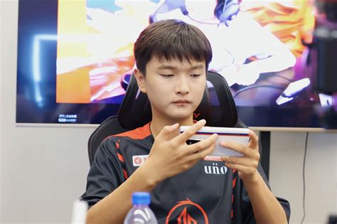 Ag四连败s组垫底，轩染首发发挥不佳，猫神关键决策引争议 王者荣耀官方网站 腾讯游戏