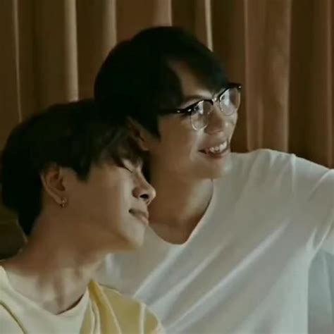 Pin By Sindy Royal On Love Video Gmmtv Actors Cute Couple Videos Actors