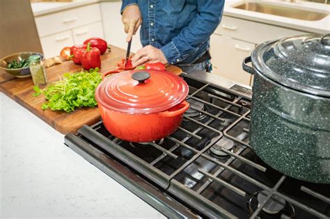 How To Clean A Gas Stovetop HGTV