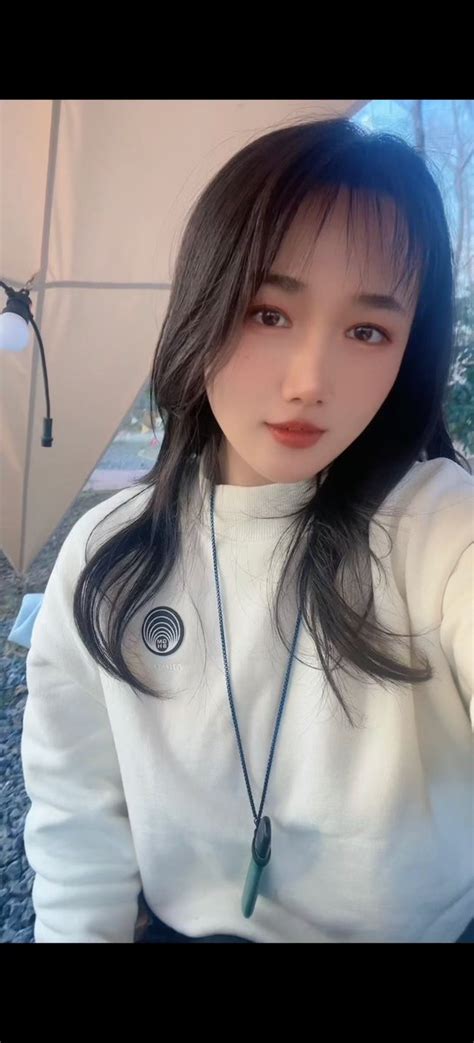 武汉资源and狼友交流群 On Twitter 送福利资源，荔枝小姐姐，蜜桃臀