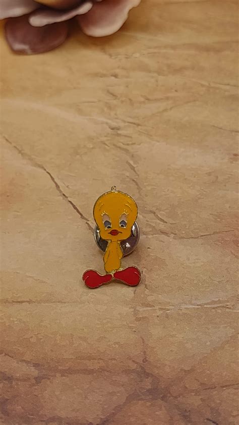 Tweety Bird Vintage Tweety Bird Pin Tiny Tweety Looney Etsy