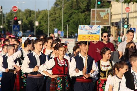 Festival DeČijeg Folklora Vidovdanski Susreti” Stara Pazova
