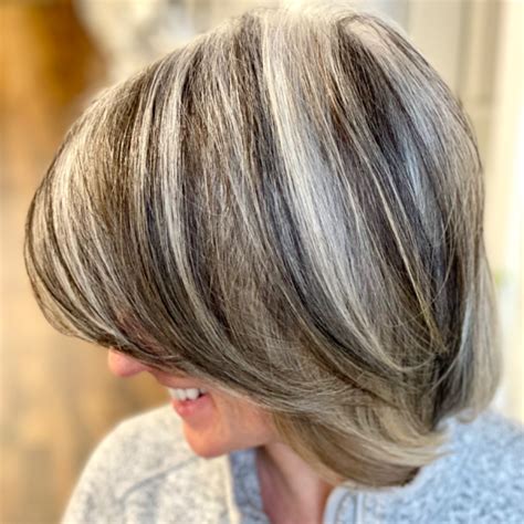 Embrace Gray Hair With Stylish Gray Blending