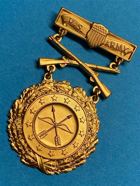 Army Excellence In Competition Eic Rifle Gold Badge Hallmarked