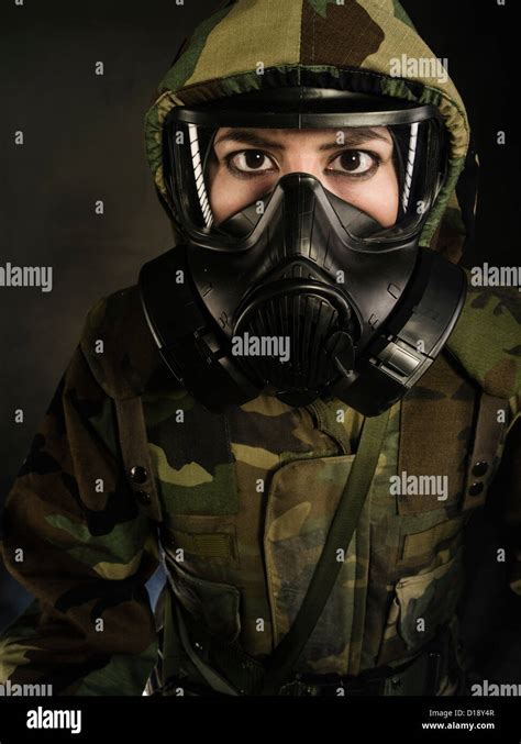Us Marine In Mopp Gear Inc Gas Mask Uses M272 Chemical Agent Water Testing Kit Lewisite Nerve