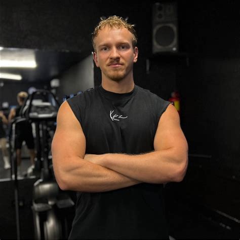 Raksti Man Ja Vēlies Sakārtot Savu Uzturu Vai šīs Kompaktās Kastītes