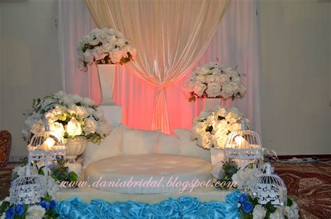 Mini Pelamin Tunang Tema Putih ~ Butik Pengantin Dania
