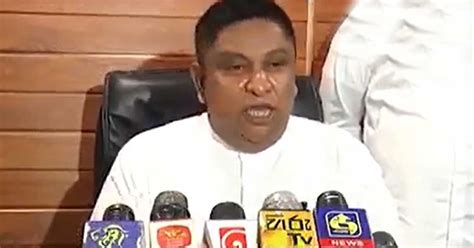 මැණික් හා ස්වර්ණාභරණ අධිකාරිය ගැන හොයන්න එපා අමාත්‍යංශ ලේකම්ට ඇමති