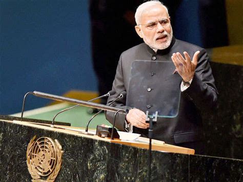 Pm Modi At Un Exhibition With Sushma Swaraj Pm Modi At 69th Session