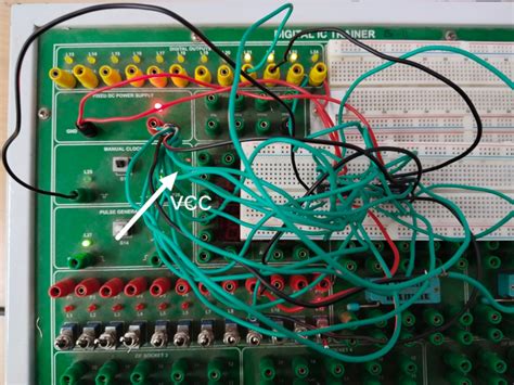 Breadboard Connecting Many Wires To Vcc Electrical Engineering