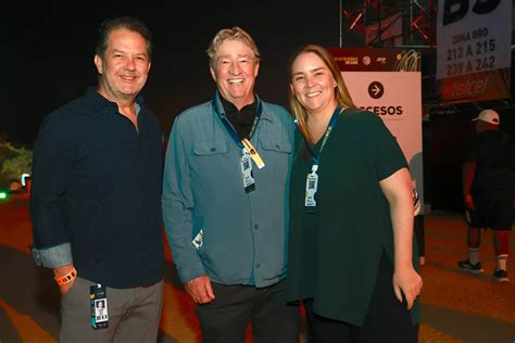 Álvaro Falla Con Alejandro Y Renata Burillo En El Primer Día Del Atc
