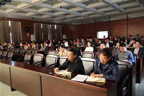 市教育局組織觀看「兩學一做」學習教育片《難忘的歲月》 每日頭條