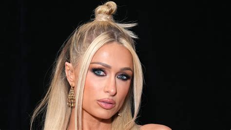 Paris Hilton Signs Special Live Shopping Deal With Social Media