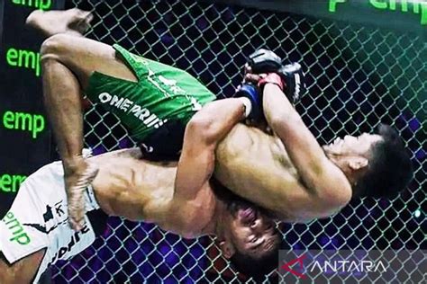Agus Legowo Hasil Juri Mma Indonesia Menangkan Suwardi Antara News
